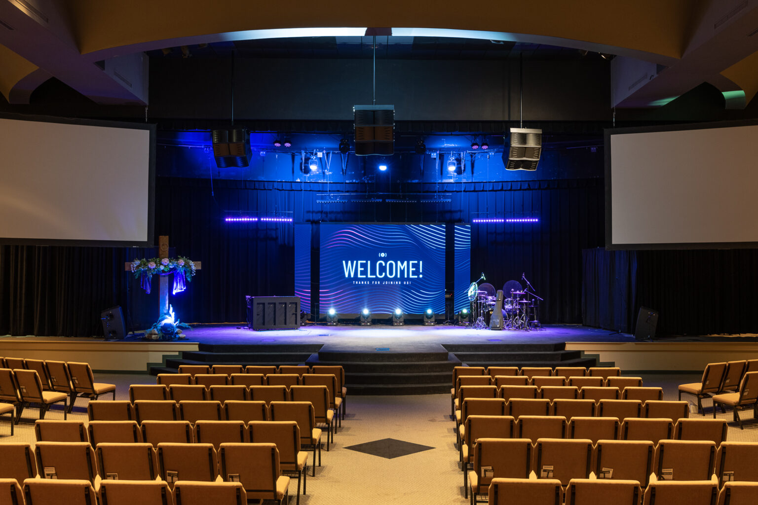 BLAZE AUDIO CONSTANT CURVATURE ARRAY SERIES LOUDSPEAKERS DEPLOYED AT ...